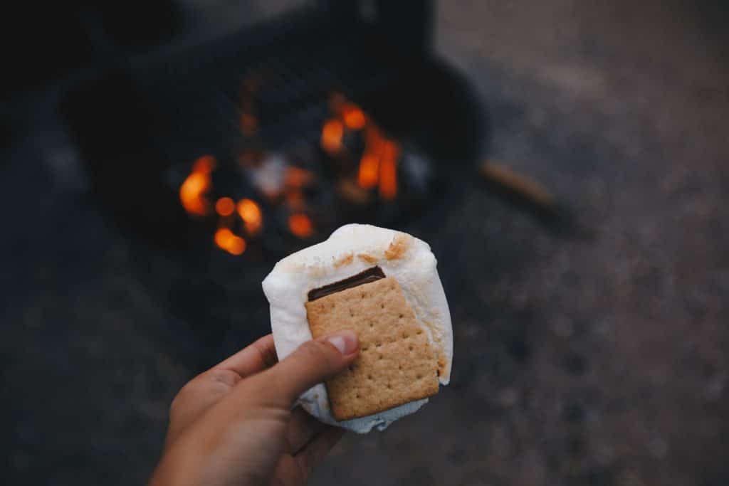 How To Make A Perfect S’more - RecreationTime.net